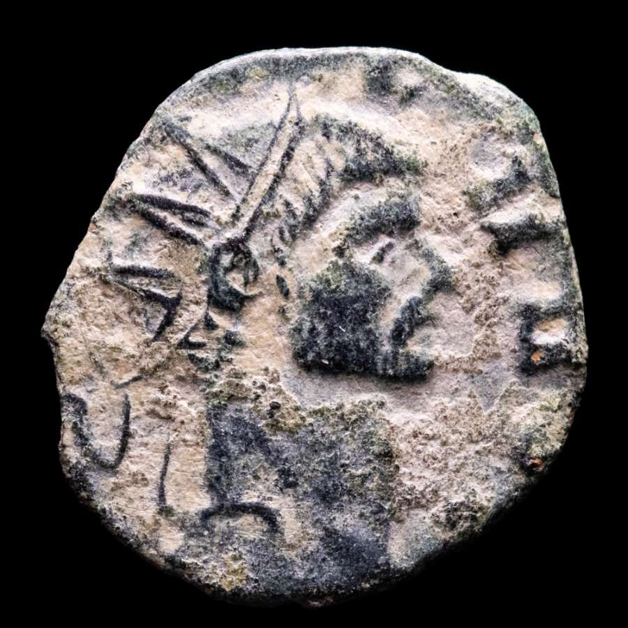 Divo Claudio II Gothico - CONSECRATIO Altar, Roma | Lucernae Numismática