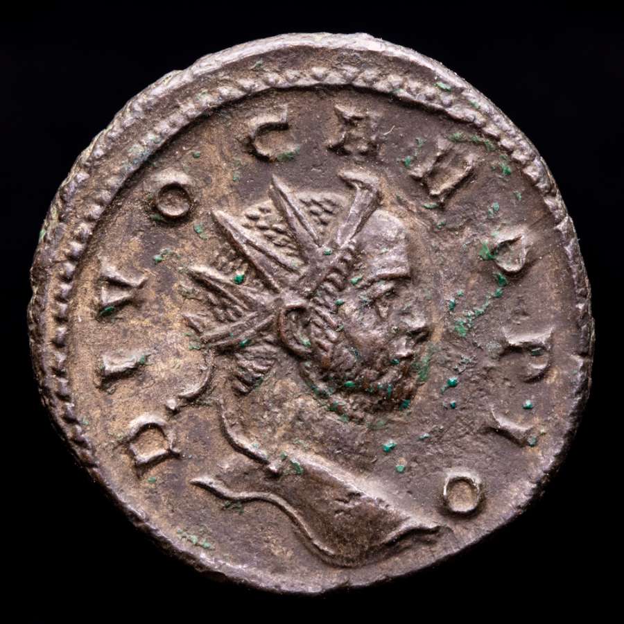 Roma Imperio Divo Caro Antoniniano. CONSECRATIO / II Eagle | Lucernae ...