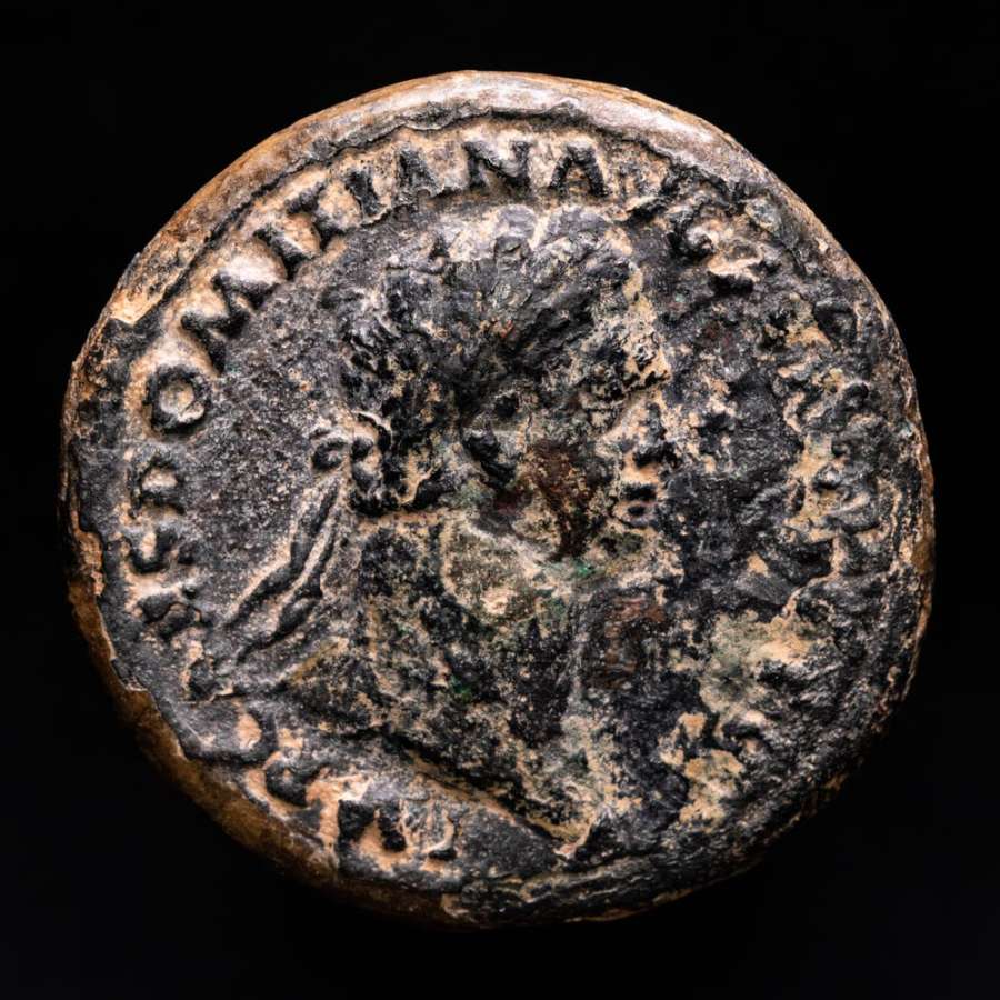 Domiciano Sestercio, Roma Santuario de Minerva, emperador delante ...